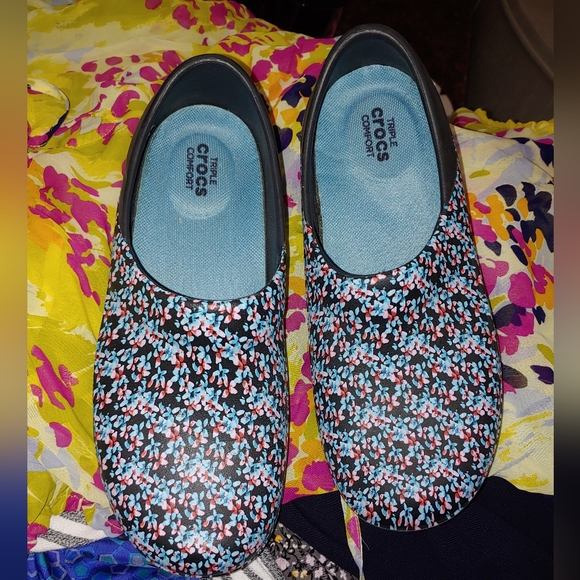 CROCS | Shoes | Womens Crocs Neria Pro Ii Slipresistant Clogs Black ...